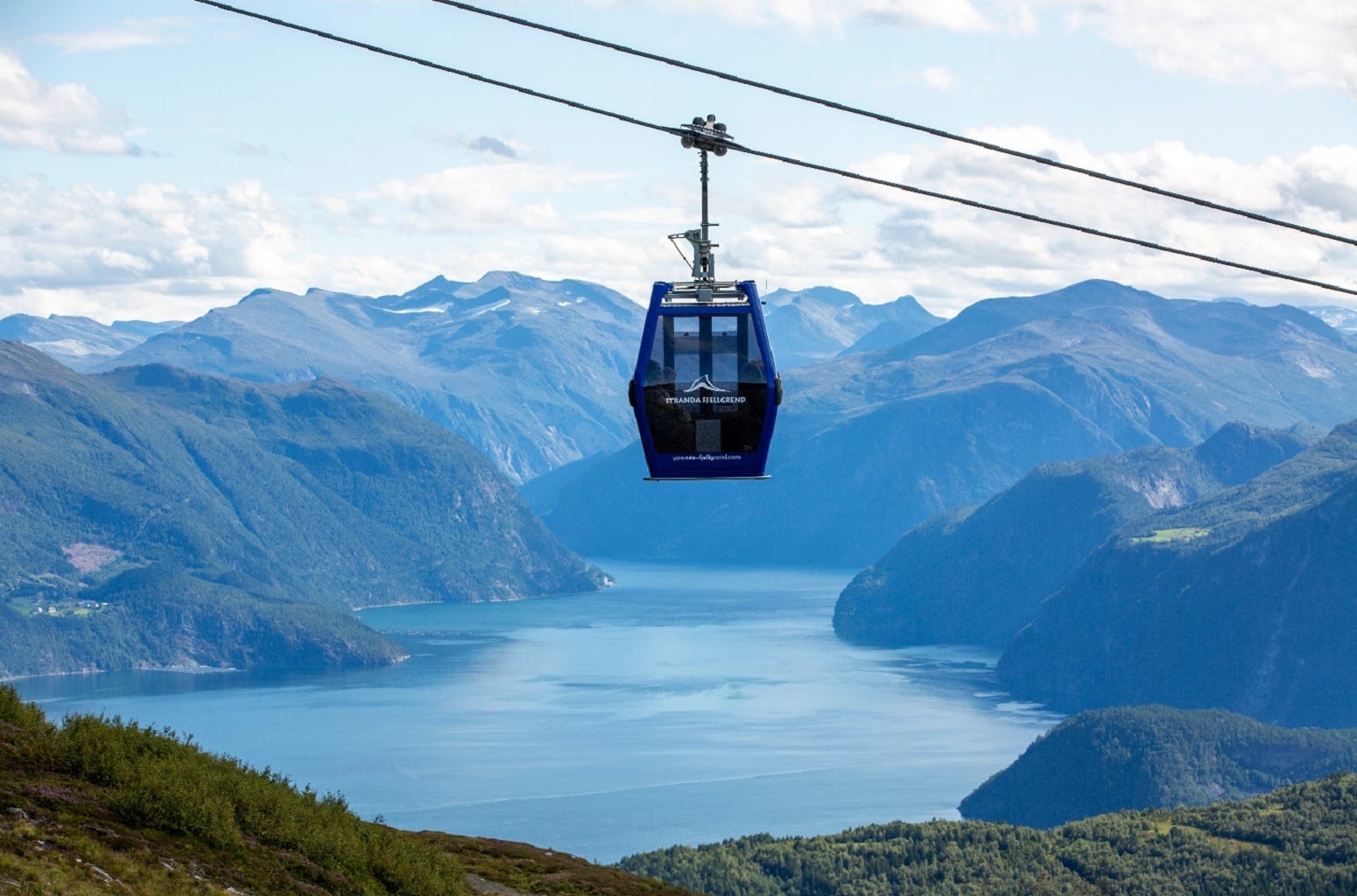 Hellesylt La Excepcional Vista Panorámica Desde el Monte Stranda ...