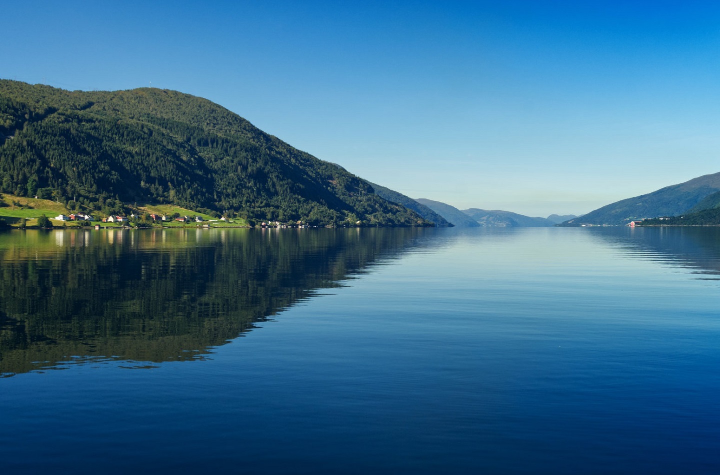 Nordfjordeid Privado Tour Panorámico al Monte Stranda - Norway Excursions